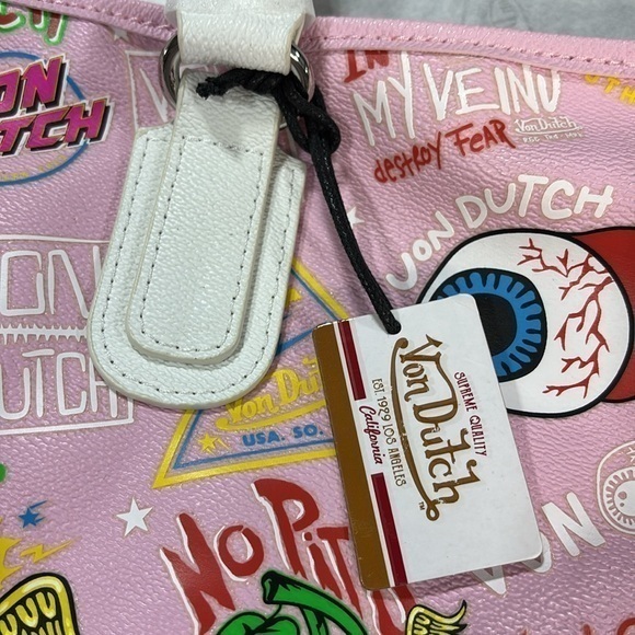 Von Dutch | Bags | Von Dutch Pans Flying Eyeball Xl Duffle Bag Pink ...